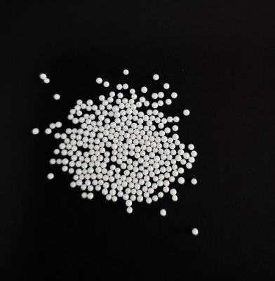 China 1100 HV Zirconia Grinding Media Magnetic Materials Zirconium Oxide Beads  for sale
