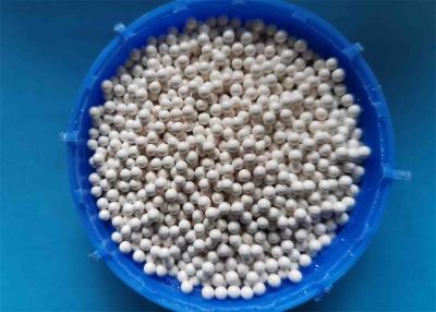 China Round Solid Ball Vertical Grinding Mill 65 Zirconium Silicate Beads 2.0 - 2.2mm for sale