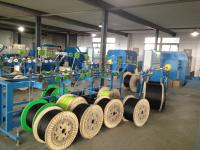 China Sky Blue 3Pcs Core Wire Twisting Machine 700RPM with φ800-φ1250 Bobbin Sizes for Data Cable Production for sale