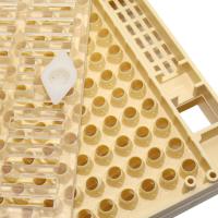 China Beekeeping tools breeding box king table transfer needle queen bee breeding box queen bee protective cover for sale