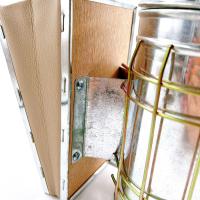 China Special beekeeping tools for beehives for sale