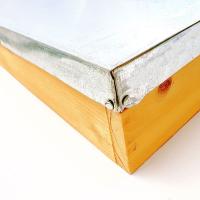 China Galvanized Beehive Cover Metal Cover Beehive Frame Accessories Wholesale Export Bee Utensils for sale