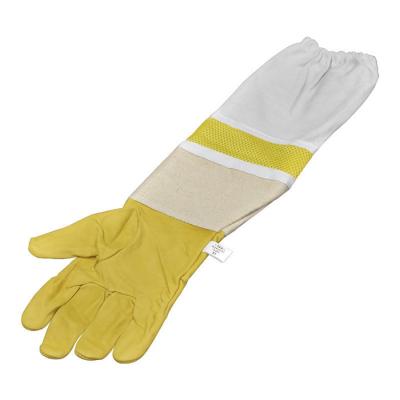China Sheepskin Bee Gloves Beekeeping , Long Tube Sting Proof Gloves for sale