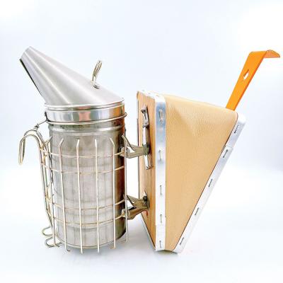 China Stainless Steel Bee Keepers Smoker Manual For Beekeeping Kill Bees for sale