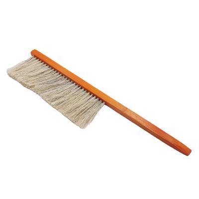 China Single Row Beekeeping Brush , Horsetail Hive Brush With Wooden Handle for sale