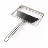 China Multifunctional Honey Bee Hive Equipment Fork For Apiary Honey Farming for sale