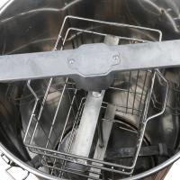 China 4 Frame Electric Honey Extractor Stainless Steel Motorized Honey Extractor for sale