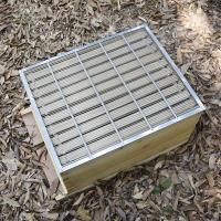 China 51 X 42cm Apiary Equipments Apiculture Tool Queen Bee Excluder 4 Hemmed for sale