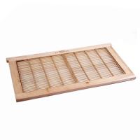 China 49 X 26CM Bee Keeping Tools CE Wooden Vertical Beehive Board Partition Grid for sale