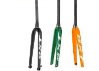 China 700C Carbon Gravel Fork Disc Brake T800 460g 27.5 MTB Fork 100x15mm Thru Axle for sale