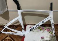 China BXT 700C Carbon Road Bike V Brake Aero Shaping Frame T1000 49-56cm for sale