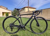 China 700C BXT Fully Hidden Cable Carbon Gravel Road Bike Disc Brake T1000 49-56cm for sale