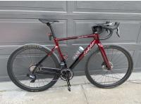 China 700C Carbon Gravel Bike Disc Brake Shimano R7000 Groupset 49-56cm Frame for sale