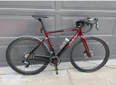 China 700C Carbon Gravel Bike Disc Brake Shimano R7000 Groupset 49-56cm Frame for sale