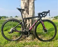 China Shimano 22 Speed Carbon Road Bike 700C Disc Brake Hidden Cable T1000 Frame for sale
