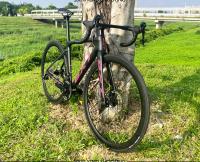 China Shimano 22 Speed Carbon Road Bike 700C Disc Brake Hidden Cable T1000 Frame for sale