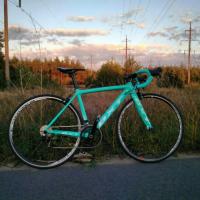 China Full Carbon Rim Brake Road Bike 700C 23C Tires 22 Speed Shimano R7000 Groupset for sale