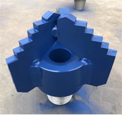 China 203mm 3 Wings Step Drag Bit with Thread 3 1/2′′ API Reg for Soft Rock Drilling for sale