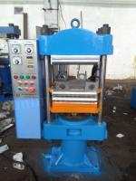China Column Type Vulcanizing Press Machine With Two Working Layer XLB-D/Q750x850x2 for sale