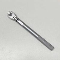 China Click Type Torque Release Manual Torque Wrench 1.2 Kg Ergonomic Handle Length 450 Mm Heavy Duty Tool Dual Scale Metric Imperial Precision Torque Application Workshops for sale