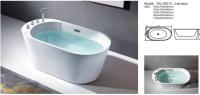 China Freestanding Hotel Bathtub with Glossy Surface Finish, Center Drain Location, and Overflow Cover for Luxury Bathrooms for sale