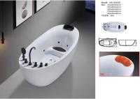 China Luxury Hotel Bathtub with Center Drain Location Glossy Surface Finish and Standard Deck-mounted Faucets Compatibility for sale