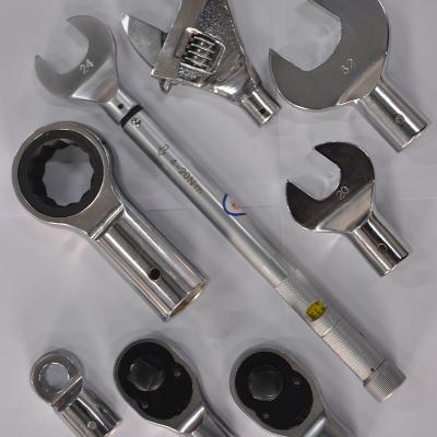China 450 mm Length Manual Torque Wrench with ±3% Accuracy and Chrome Vanadium Steel Construction for sale