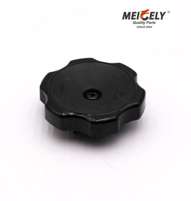 China Cap Engine Oil Filer MD008784 Essential Component for sale