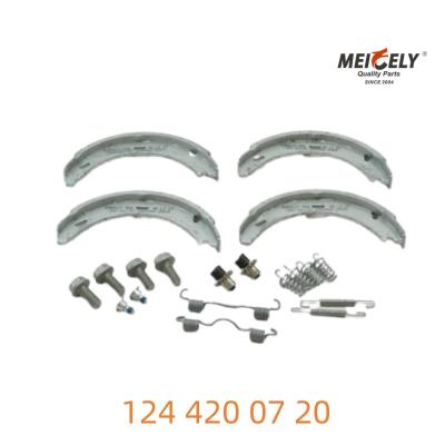 China 124 420 07 20 OEM Parking Brake Shoe Set For Mercedes-Benz for sale