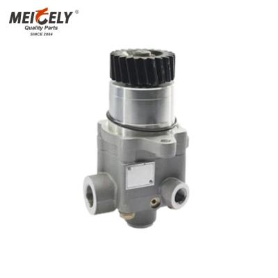 China Reliable 8113282 Power Steering Pump For Heavy Duty Truck Steering Systems for sale