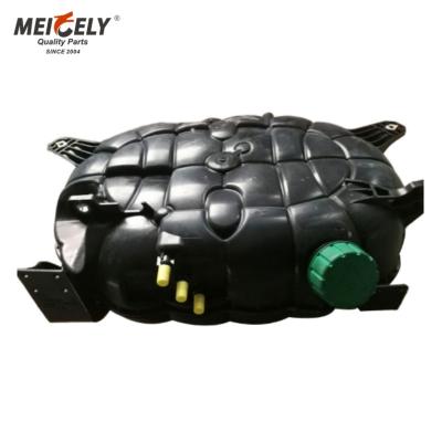 China Truck Expansion Tank OE 9605017903 Coolant Tank Fit For Mercedes-Benz Actros Truck  Parts for sale