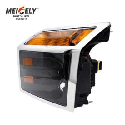 China OE#23992215 Replacement Headlight Assembly with Anti-yellowing Polycarbonate Lens for Mack Trucks - Waterproof and Dustproof for sale