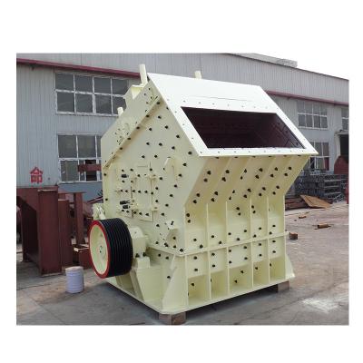 China AC Motor Impact Hammer Crusher Compact Structure for sale