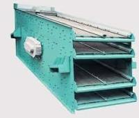 China Gravel Separation Equipment River Sand Screening Machine Diesel Mobile Vibrating Screen for sale