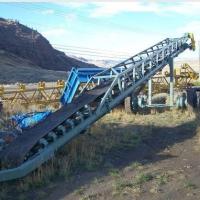China Mobile Belt Conveyor Machine For Stone Sand Rubber Gravel for sale