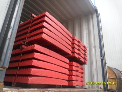 China Mining Red Mn13Cr2 Jaw Stone Crusher Plate Smooth Surface for sale
