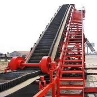 China Polyester Moving Inclined Cleated Conveyor Belt For Stone Crusher Machine for sale
