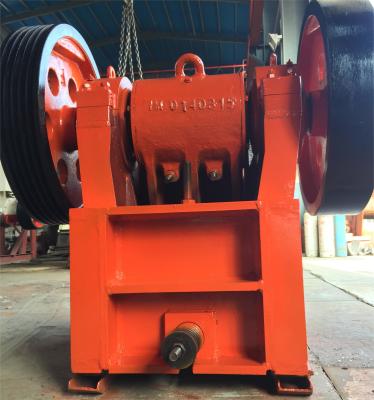China Capacity 5-1000 Ton Jaw Rock Crusher Small Portable for sale