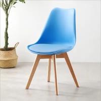 China OEM Black Dining Chairs Plastic Mid Century Molded Plastic Chair Customized for sale