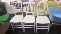 China Luxury Modern Stackable Hotel Banquet Chair Chiavari Gold White Plastic for sale
