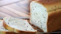 China Food emulsifier for bread and cake mono and diglycerides GMS40 food additive E471 for sale