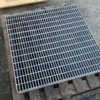 China Pressure Resistance Welded Galvanized Steel Gratings 20-100mm Bearing Bars with 3-5kPa Load Capacity for sale