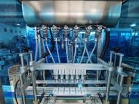 China 220V Vacuum Liquid Filling Machine ,  1.5kw Low Medium Viscosity Liquid Bottling Machine for sale