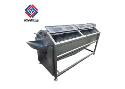 China 1000kg/h Spiral Brush Washer for Potato Taro Carrot Cleaning and Peeling Machine 2kw for sale