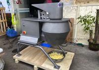 China Stainless Steel Potato Wave Slice Centrifugal Cutting Machine 2000-3000kg/h for sale