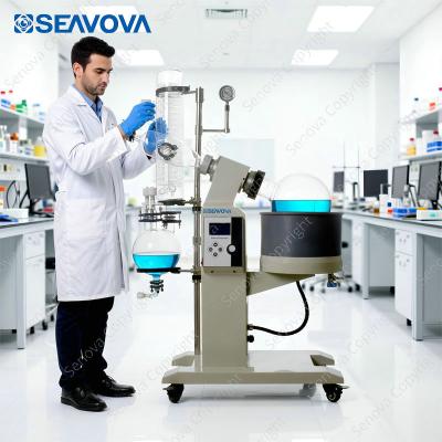 China Automatic Lifting Rotary Evaporator 5L Lab Evaporator Stainless Steel 304 for sale