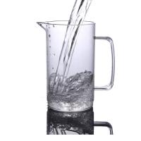 China Heat Resistant Plastic Beverage Pitcher 29oz Plastic Juice Jug With Handle for sale