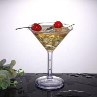 China 6oz Plastic Martini Glasses Unbreakable Crystal Clear Acrylic Cocktail Glasses for sale