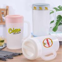 China Large Capacity Plastic Beer Pitcher Heat Resistant Plastic Water Jug With Lid 70oz for sale