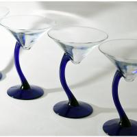 China Curved Stem Plastic Martini Glasses Bacardi Polycarbonate Cocktail Glasses for sale